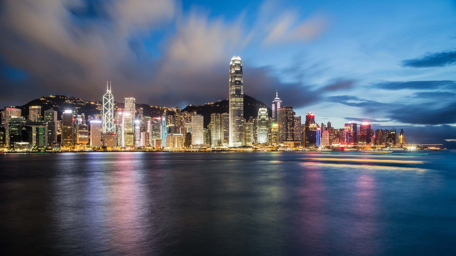 Hong Kong Dotted Globe hong-kong-dotted-globe