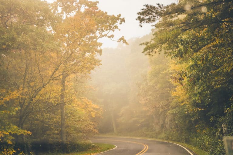 9 Best Places to see Fall Foliage in September - Dotted Globe